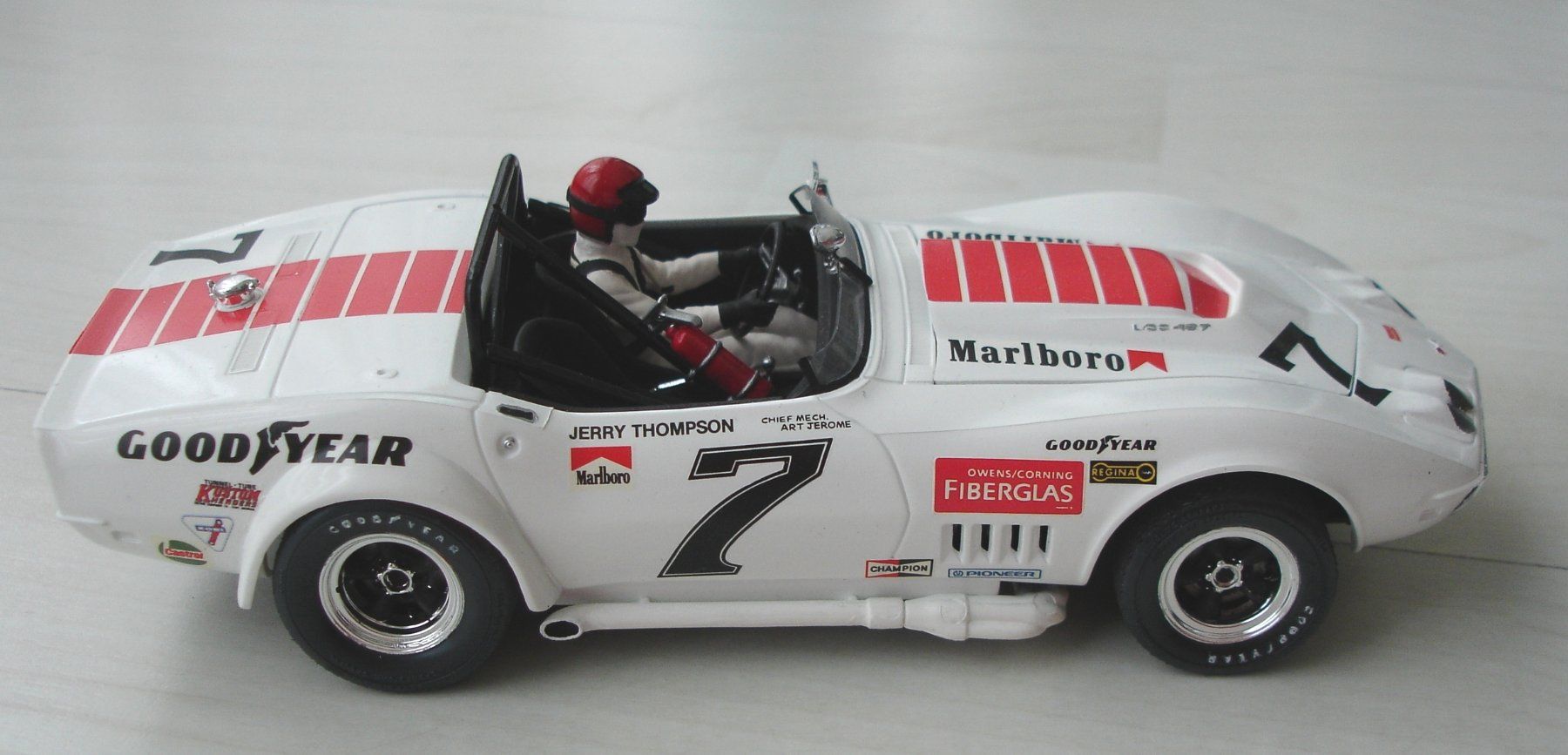 Sauber gebaute Corvette 427 von Monogram mit Jerry Thompson (Gebraucht ...