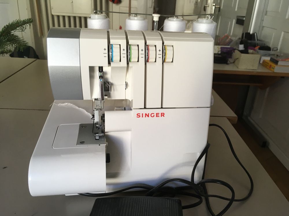 Singer Overlock-Nähmaschine 14SH754 (Gebraucht) in für CHF 120 – mit ...