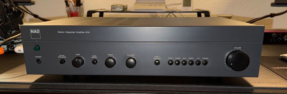 Amplificateur stereo NAD 314 - Défectueux (Défectueux) à St-Séverin ...