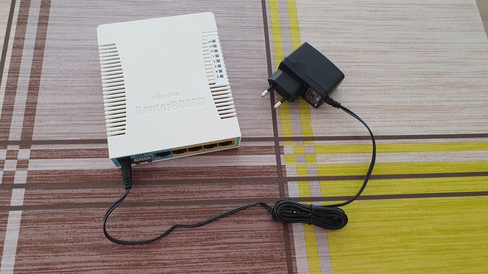 MikroTik RouterBoard hEX PoE- RB960PGS (Gebraucht) in Staufen für CHF ...