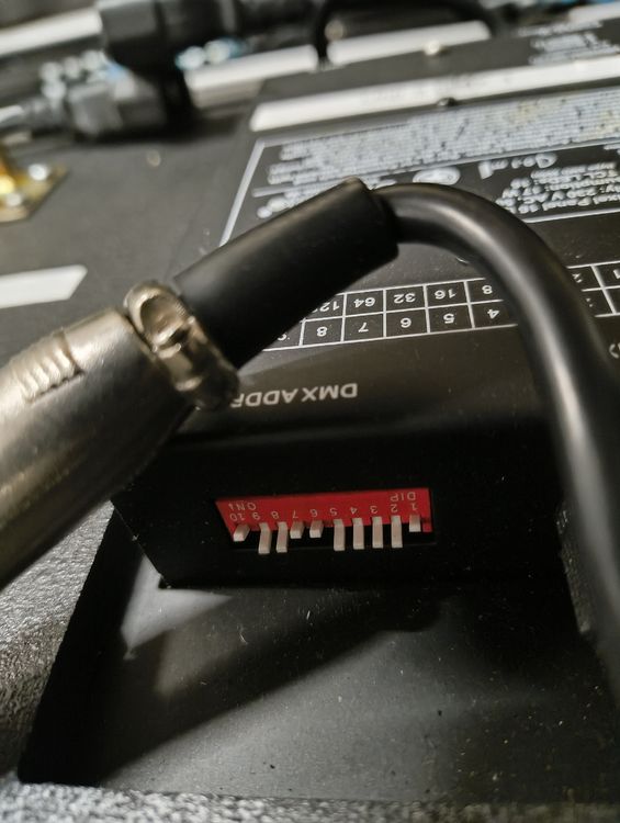 schwarze LED Pixel wand (Gebraucht) in Birsfelden für CHF 200 – nur ...