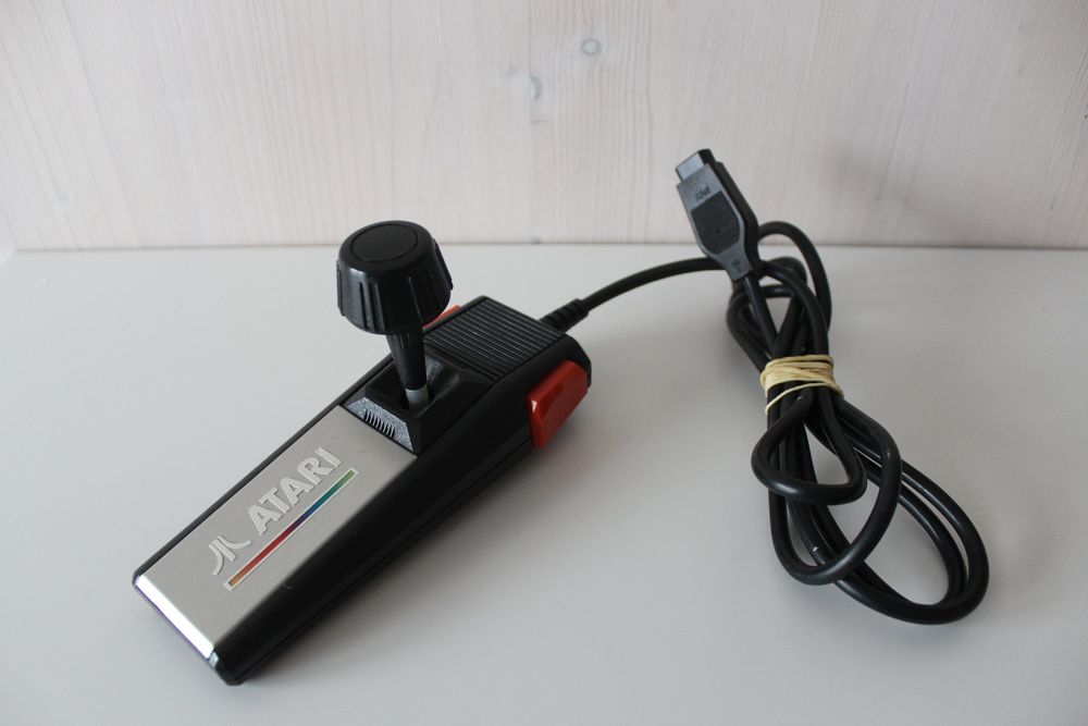 Atari 2600 - Original Controller / Pro-Line Joystick | Kaufen auf Ricardo