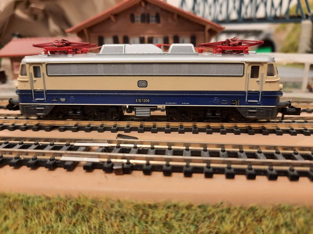 Minitrix DB-Ellok E 10, Nr. 12847, Bo’ Bo’, beige/blau SpurN (Gebraucht ...