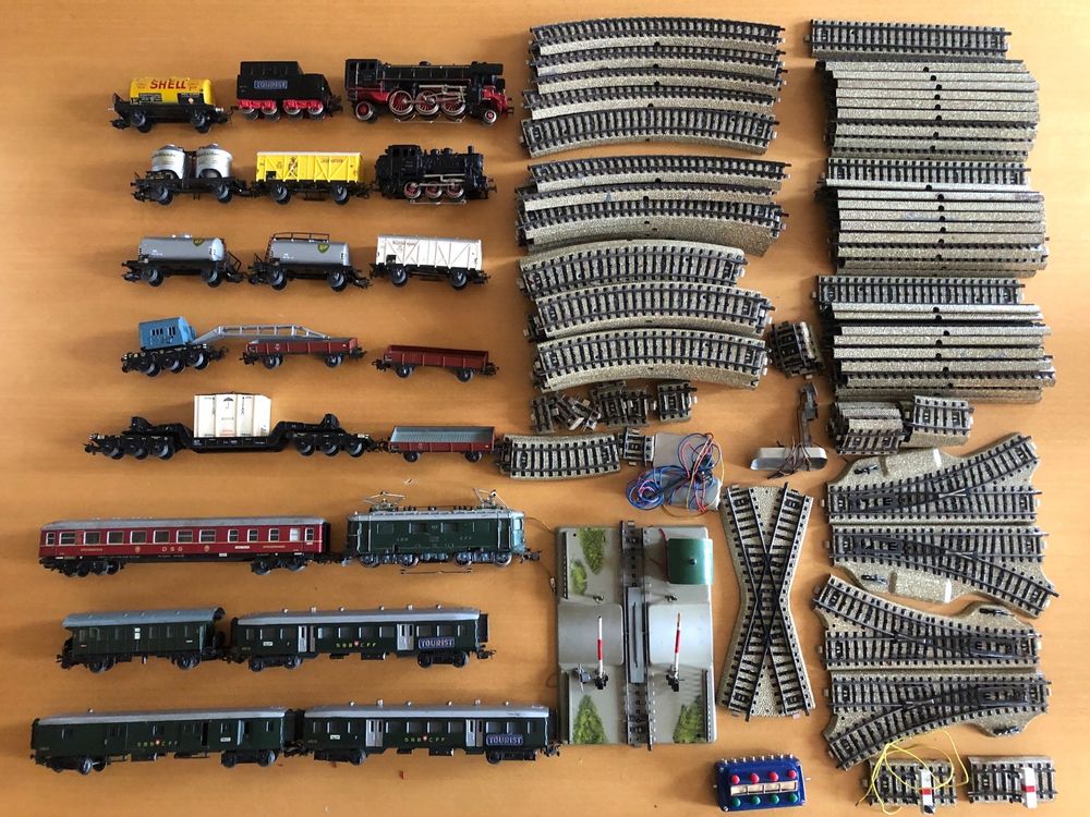 MÄRKLIN Lokomotiven/Wagons/Schienen (Gebraucht) in Bern für CHF 190 – mit Lieferung auf Ricardo ...