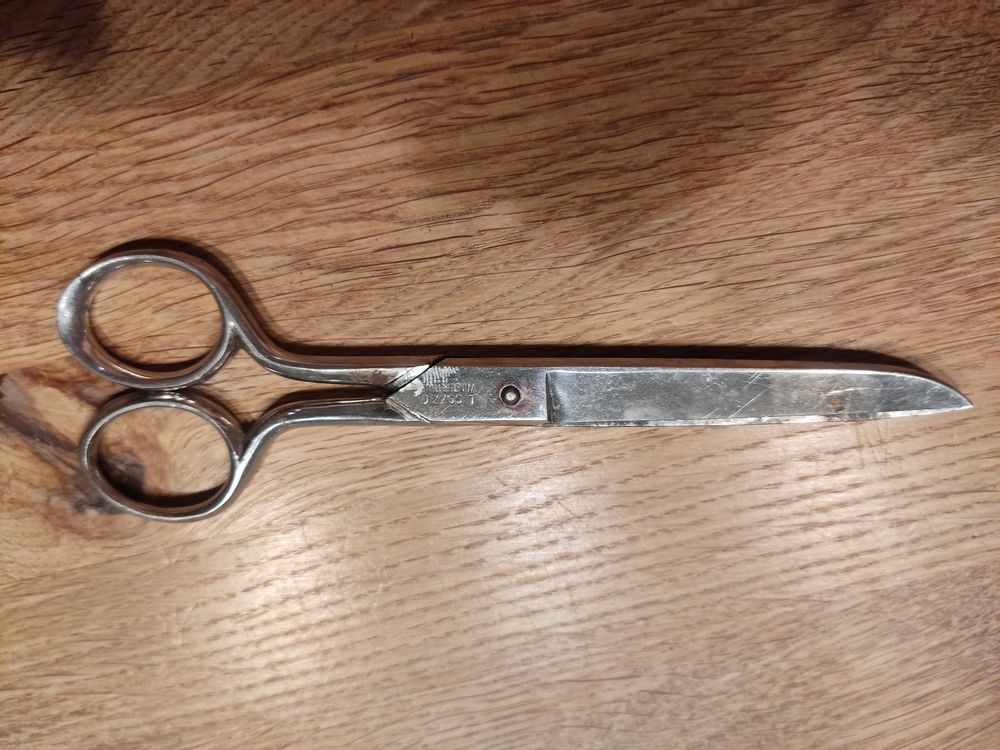 Schere, Solingen von L. Cozzio, Edelstahl, 17 cm lang (Gebraucht) in ...