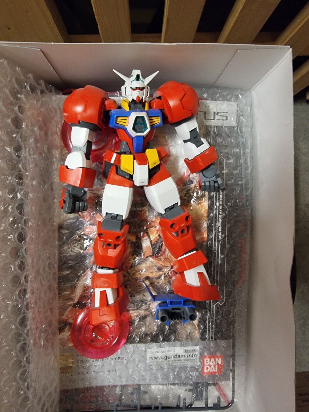 Gundam AGE-1 Titus MG 1/100 Model Kit (Gebraucht) in Glattbrugg für CHF ...