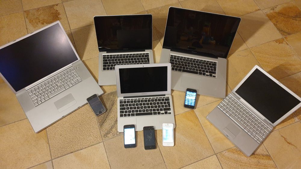Lot Apple Mac Book pro, Air, Iphone ... | Kaufen auf Ricardo