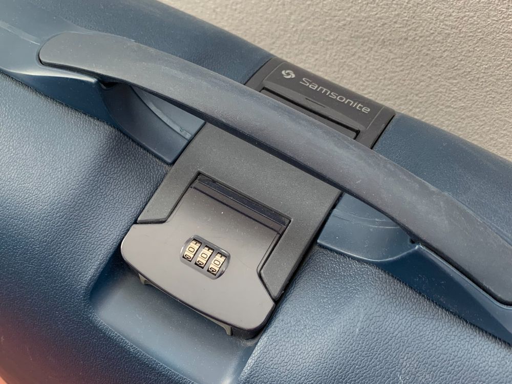 Grosser, robuster Hartschalenkoffer Samsonite Epsilon | Kaufen auf Ricardo