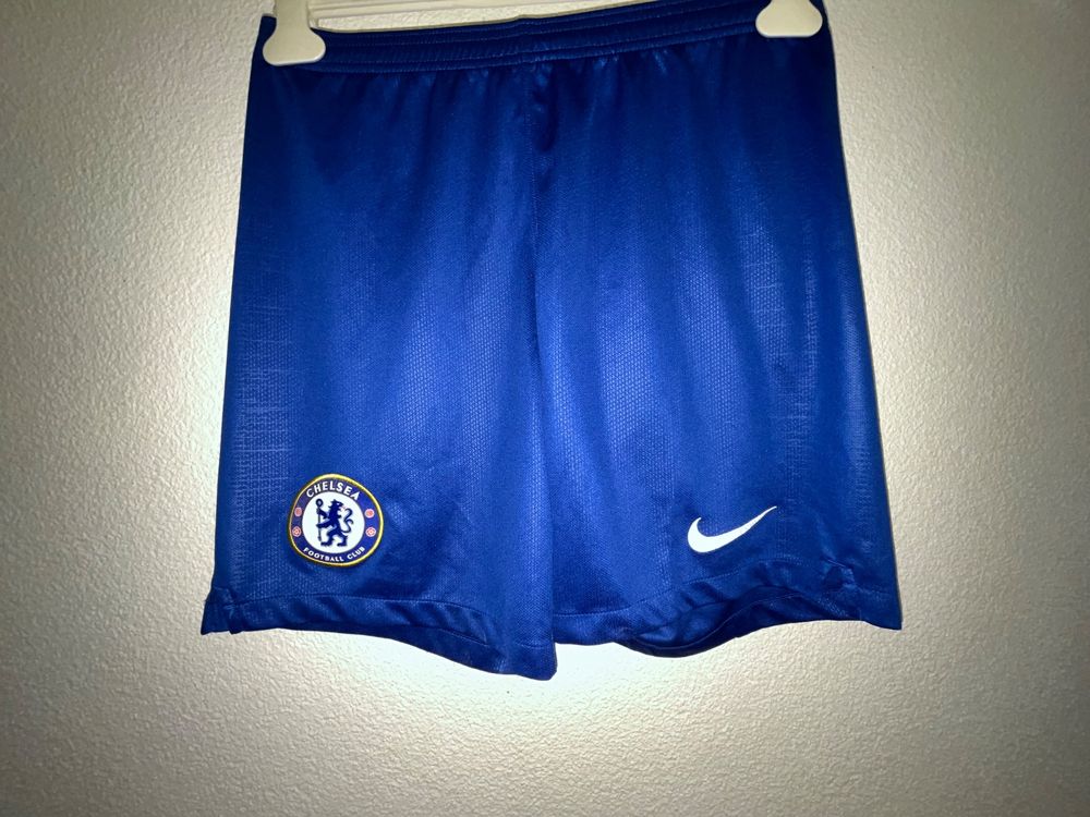 Nike FC Chelsea Shorts Grösse S (Gebraucht) in Luzern für CHF 3 – nur ...