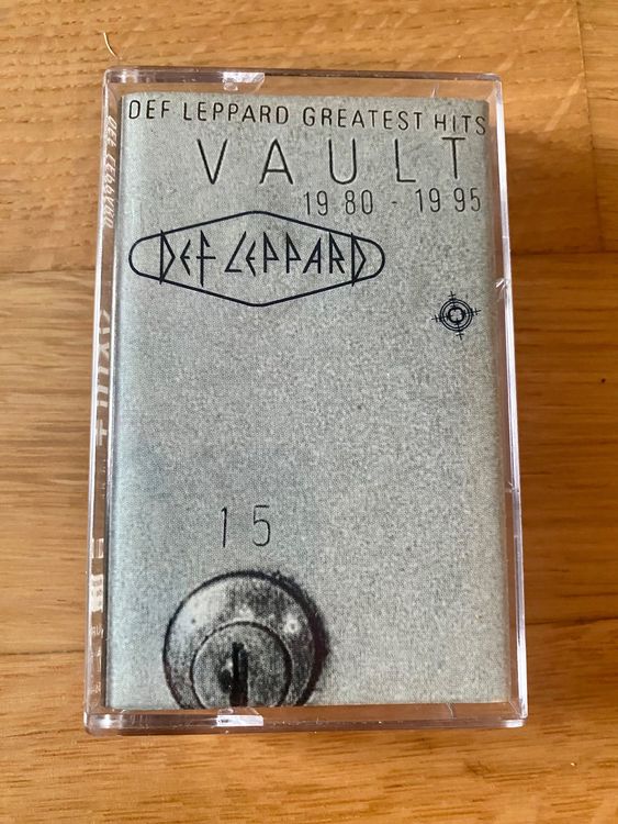 Def Leppard - Vault: Greatest Hits 1980-1995 - Kassette | Kaufen auf ...