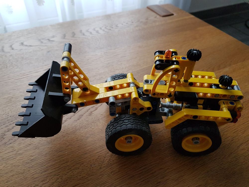 Lego Technik Frontlader von Set 42023 | Kaufen auf Ricardo