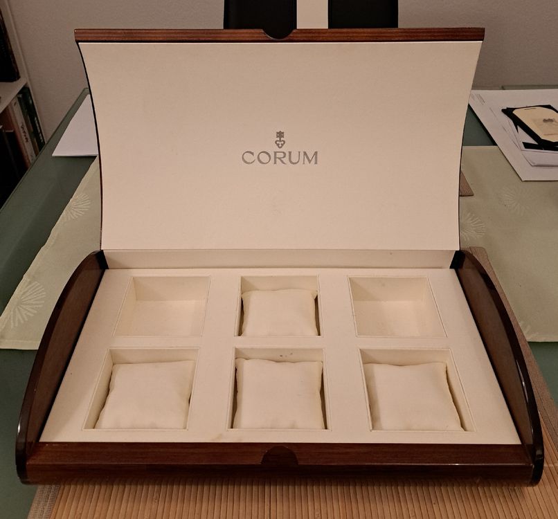 Ecrin box Corum pour 6 montres (D'occasion) à Le Locle pour CHF 230 ...