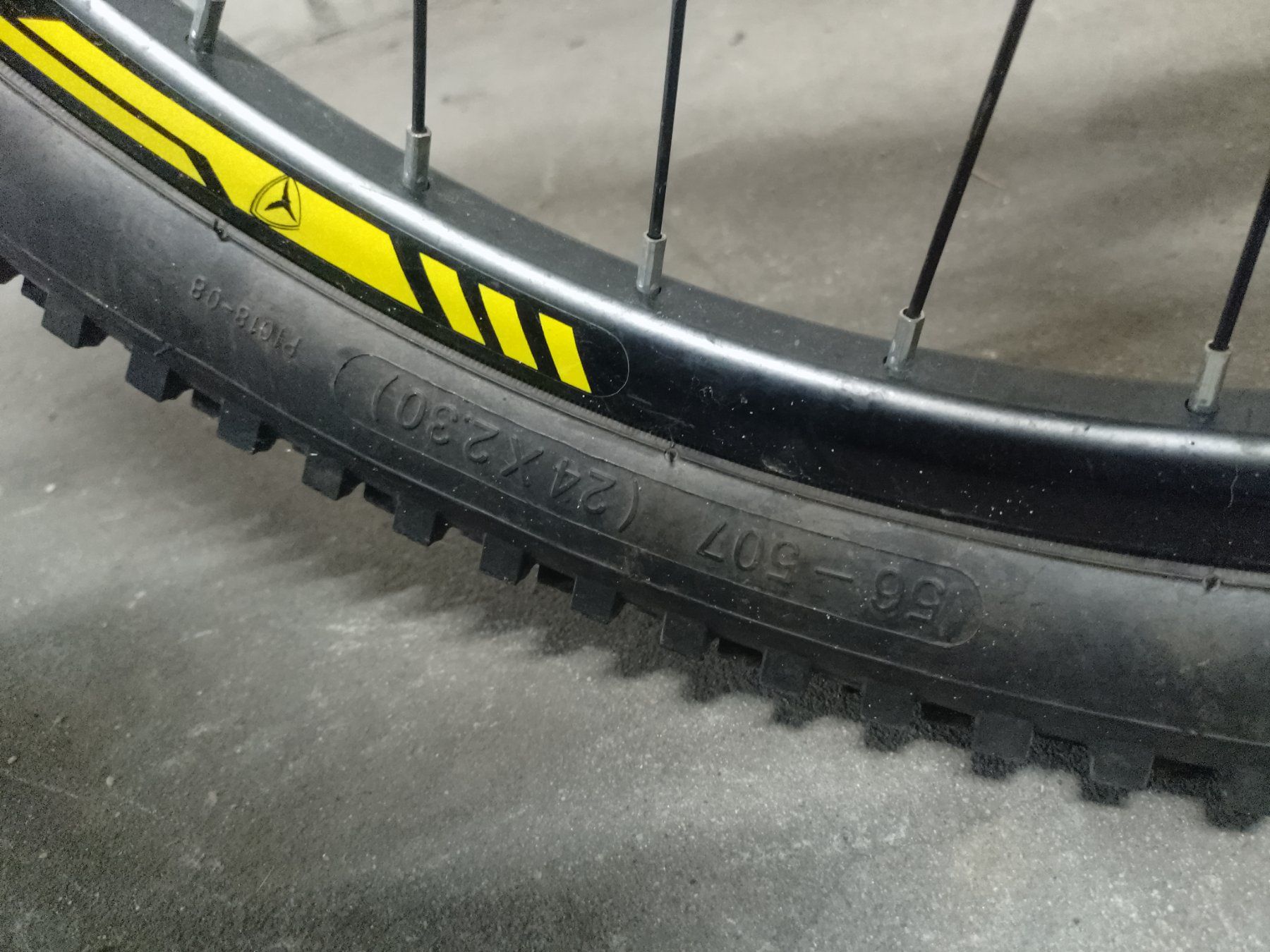 Totem Mountainbike, pink-türkis, Top Zustand, 24 Zoll (Gebraucht) in ...