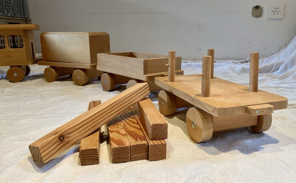 grosser Zug aus Holz | Kaufen auf Ricardo