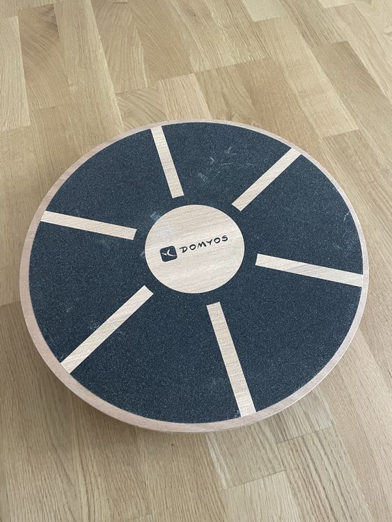 Domyos Balance Board Holz (Gebraucht) in Zürich für CHF 21 – mit ...