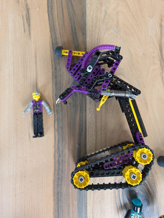 Lego Technic Cyber Stinger Konvolut, inkl. Figuren, selten (Gebraucht ...
