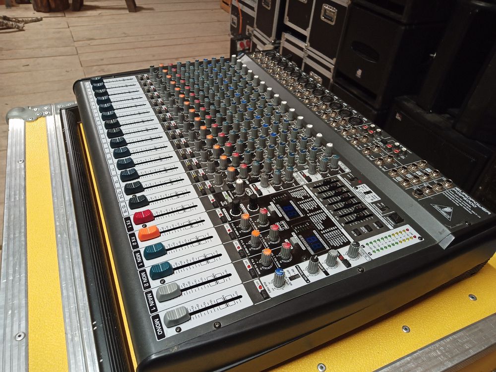 Behringer Europower PMP 6000 Powermixer | Kaufen auf Ricardo