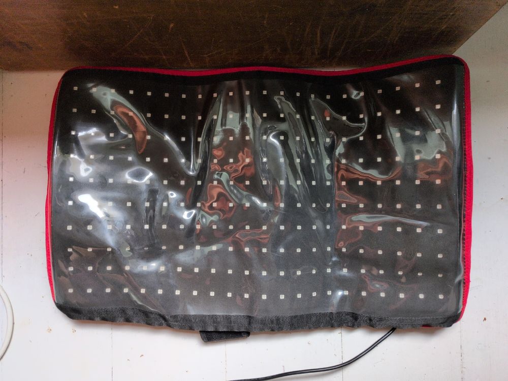 Infrared lamp - red light therapy (Neu (gemäss Beschreibung)) in Couvet ...