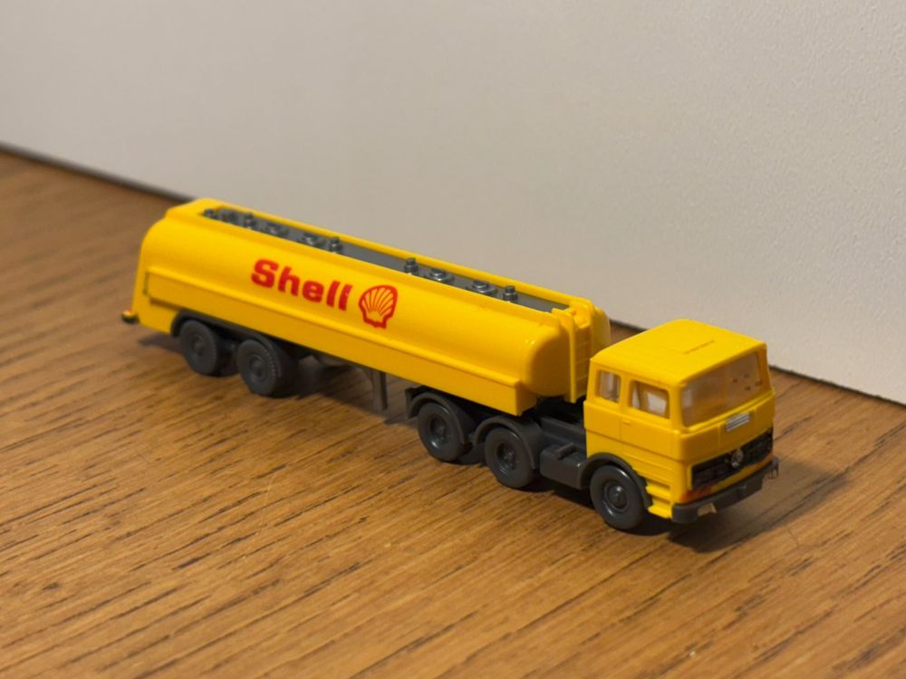 *F839: Tanklastwagen SHELL (Spur N) (Gebraucht) in Birsfelden für CHF 8 ...