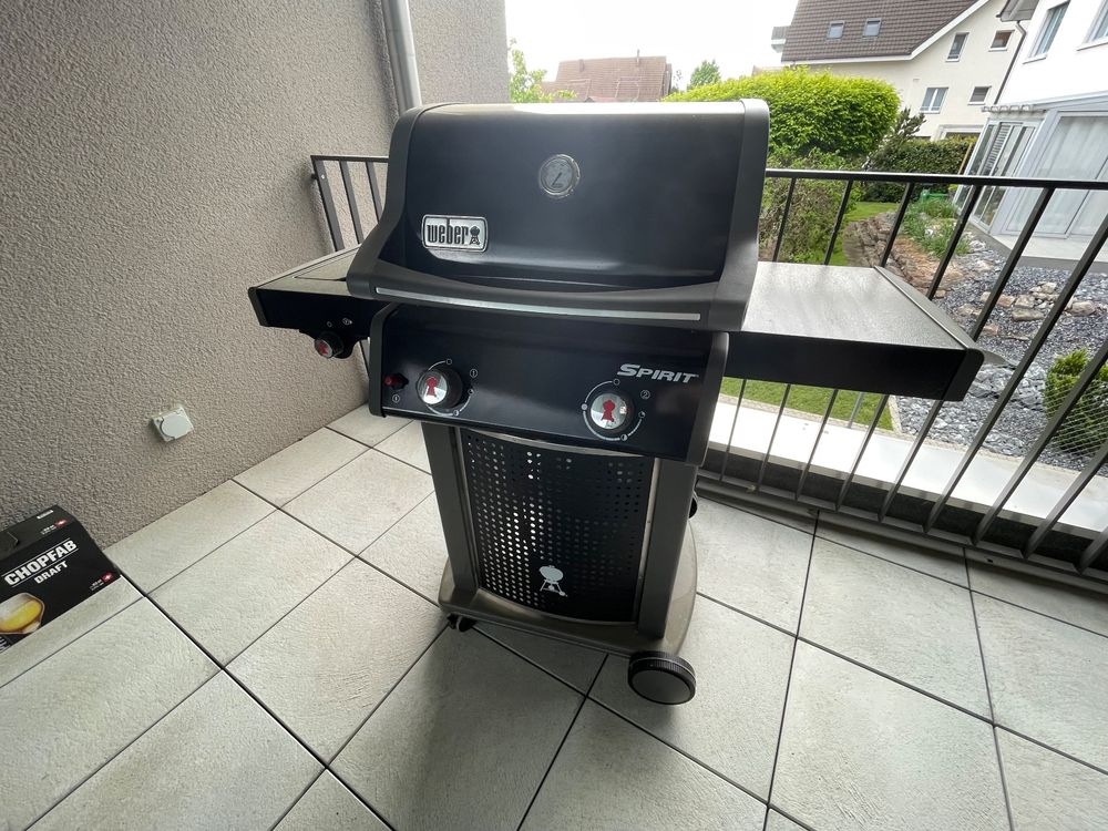 Gasgrill Weber Spirit E-220 Classic | Kaufen auf Ricardo