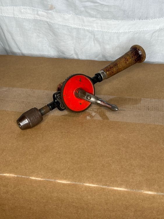 Vintage Handbohrer alt (Gebraucht) in Bösingen für CHF 1 – mit ...