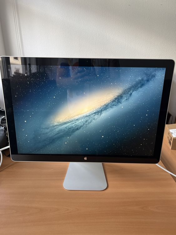 Apple Cinema Display 24 Zoll (Gebraucht) in Zürich für CHF 50 – nur ...