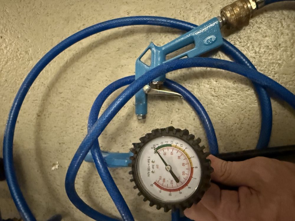 DRUCKLUFT KOMPRESSOR K24-8 (Gebraucht) in Thun für CHF 50 – nur ...