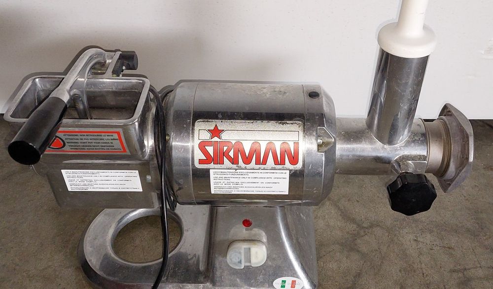 Sirman Fleischwolf-kaesereibe , Model TCG 12 E | Kaufen auf Ricardo