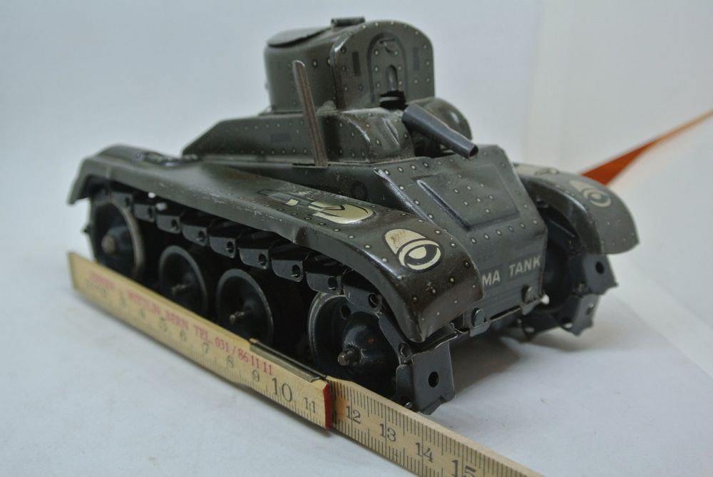 GAMA Tank-Panzer Uhrwerk (Gebraucht) in Gümmenen für CHF 34 – mit ...
