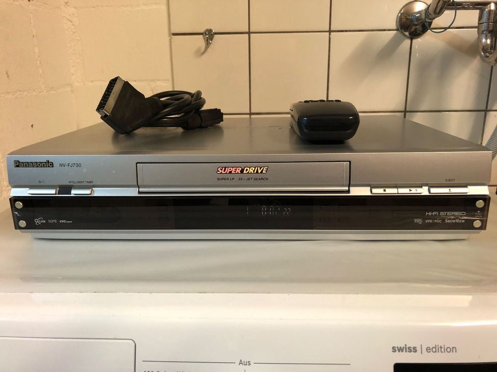 Panasonic nv-fj730 vhs recorder (Gebraucht) in Zunzgen für CHF 99 – mit ...