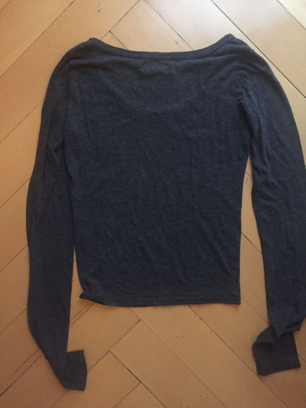 T-shirt manches longues hollister S (D'occasion) à Küssnacht am Rigi ...