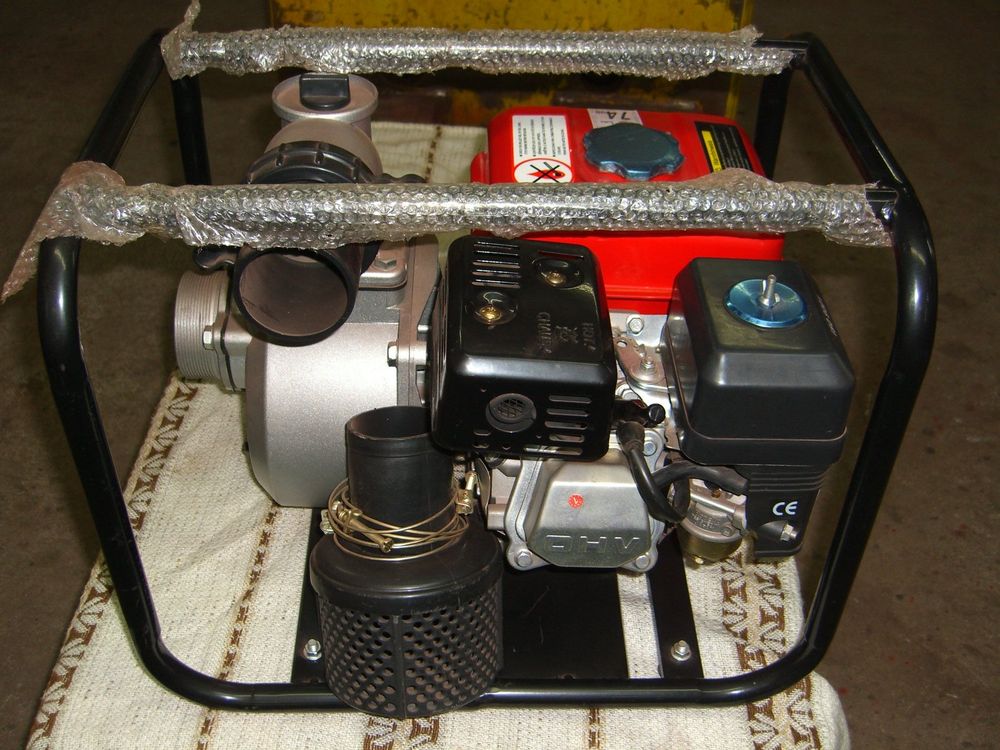 Wasserpumpe mit Benzinmotor. (Neu (gemäss Beschreibung)) in Flawil für CHF 250 – nur Abholung ...
