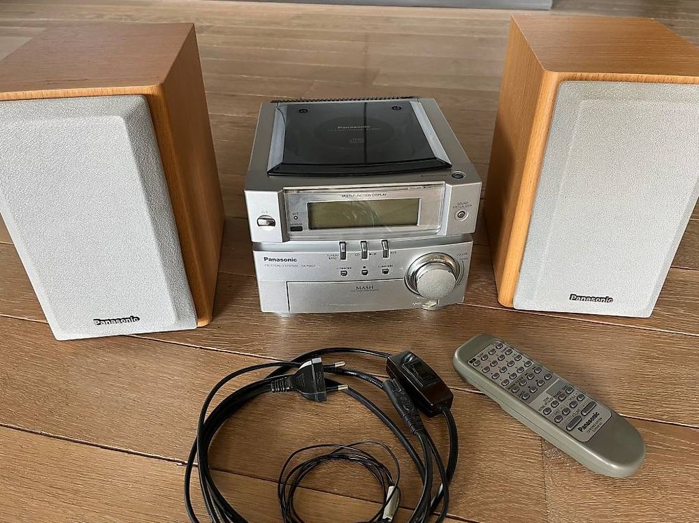 Panasonic Micro HiFi System mit CD (Gebraucht) in Zürich für CHF 3 – mit Lieferung auf Ricardo ...