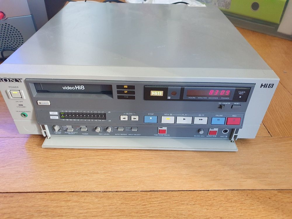 Sony EVO-9500P High-End Video Hi8 Recorder Player (Gebraucht) in Bern ...