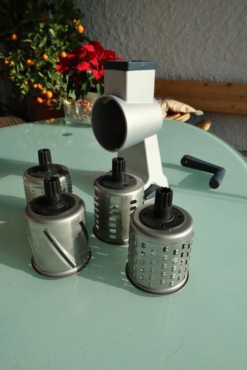 Zyliss Raffel mit Saugnapf, massiv | Kaufen auf Ricardo