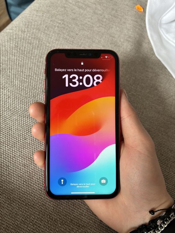 iPhone 11 rouge 128GO | Kaufen auf Ricardo