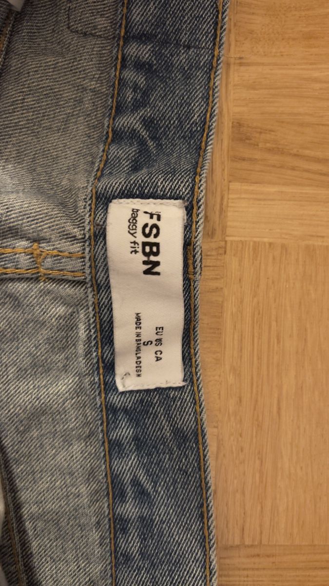 FSBN Denim Hosen, Baggy Fit, Grösse S (Gebraucht) in Sisseln für CHF 10 ...