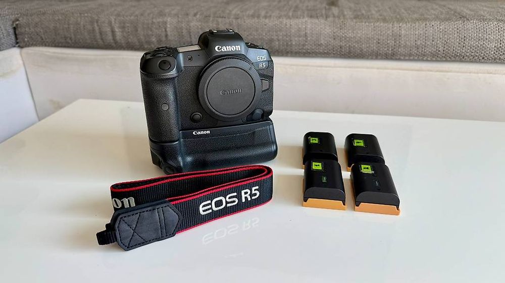 Canon EOS R5 et grip BG-R10 | Kaufen auf Ricardo