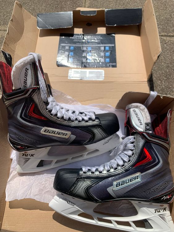 Fast neue BAUER Vapor APX2 Pro-Skates Grösse 8.0 EE bzw. 43 (Neu ...