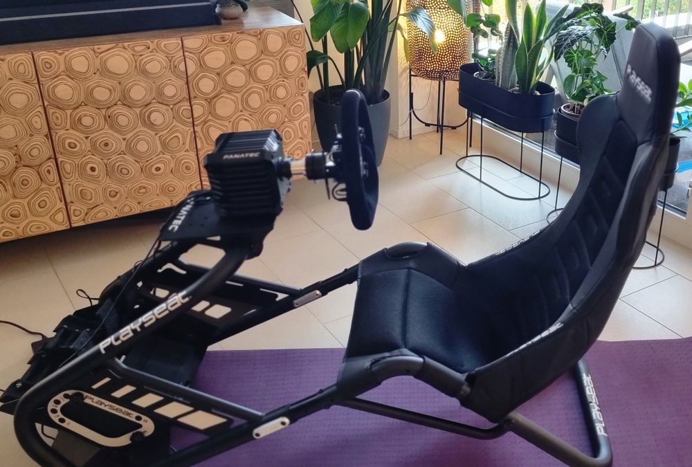 Fanatec Base/ Lenkrad / Pedalset/ Gaming Stuhl- XBOX-PC (Neu (gemäss ...