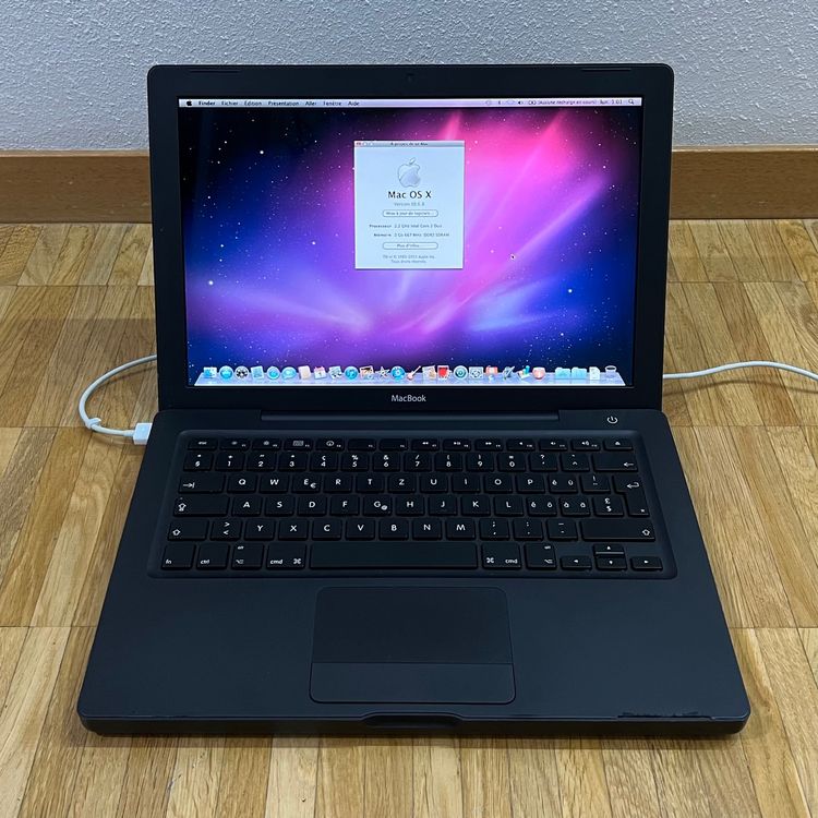Collector Apple Black MacBook 2007 (MacBook3,1) | Kaufen auf Ricardo