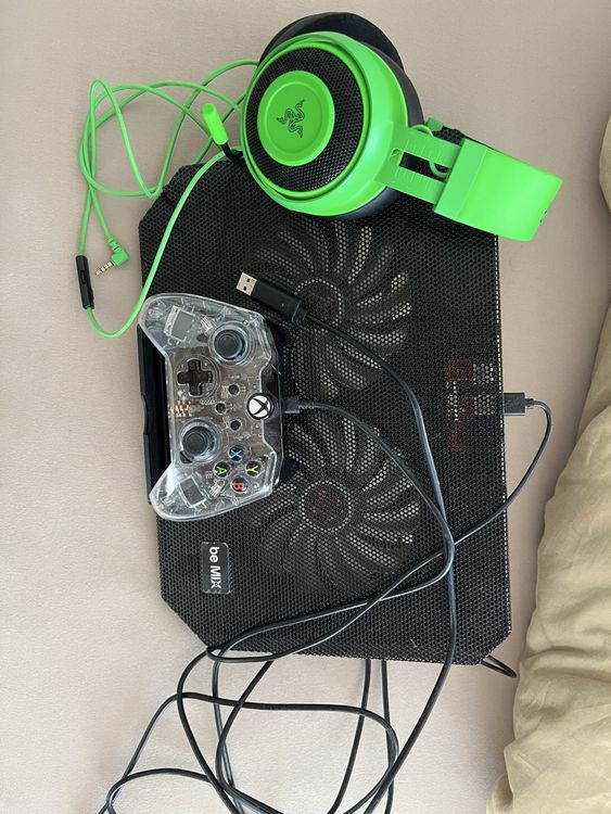Gaming Bundle: Razer Headset, Xbox Controller, Laptop Kühler (Gebraucht ...
