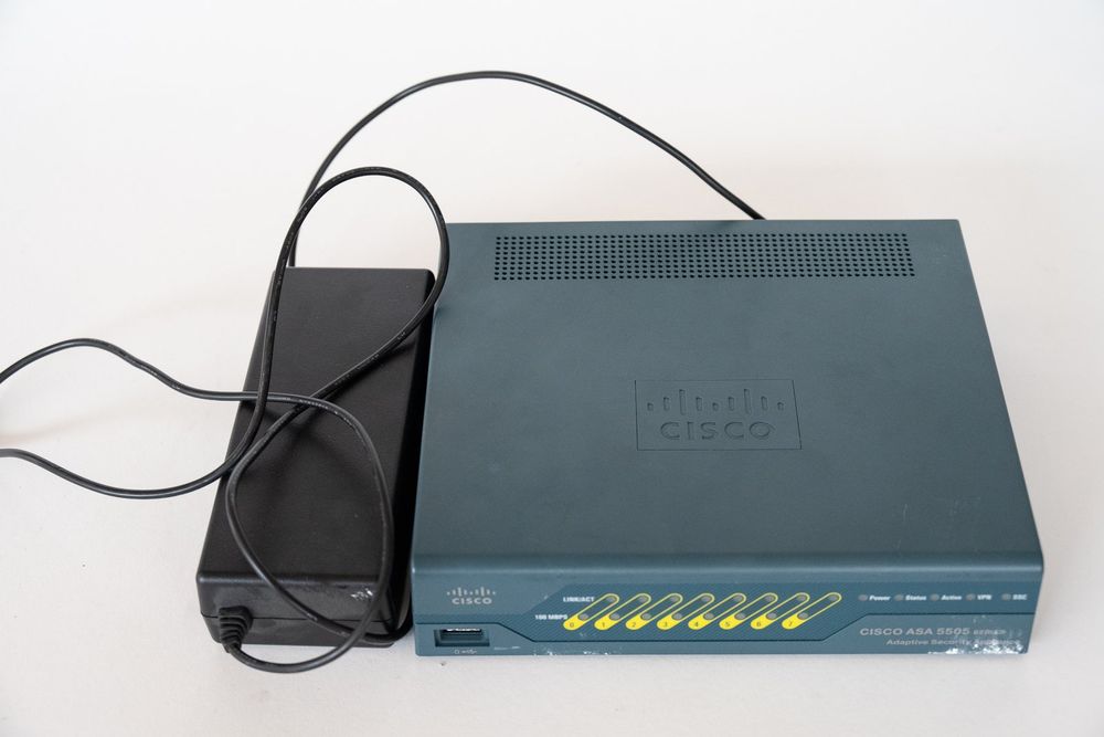 Cisco Firewall (Gebraucht) in Zürich für CHF 39 – mit Lieferung auf ...