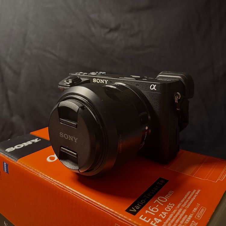 Sony Alpha 6500 - Mit 35mm f/1.8 OSS + Zubehörpaket (Gebraucht) in Richterswil für CHF 750 – mit ...