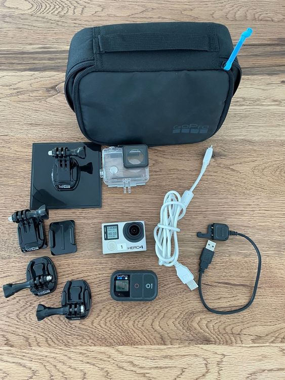 GoPro Hero 4 Black + accessories + Carrying Case | Kaufen auf Ricardo