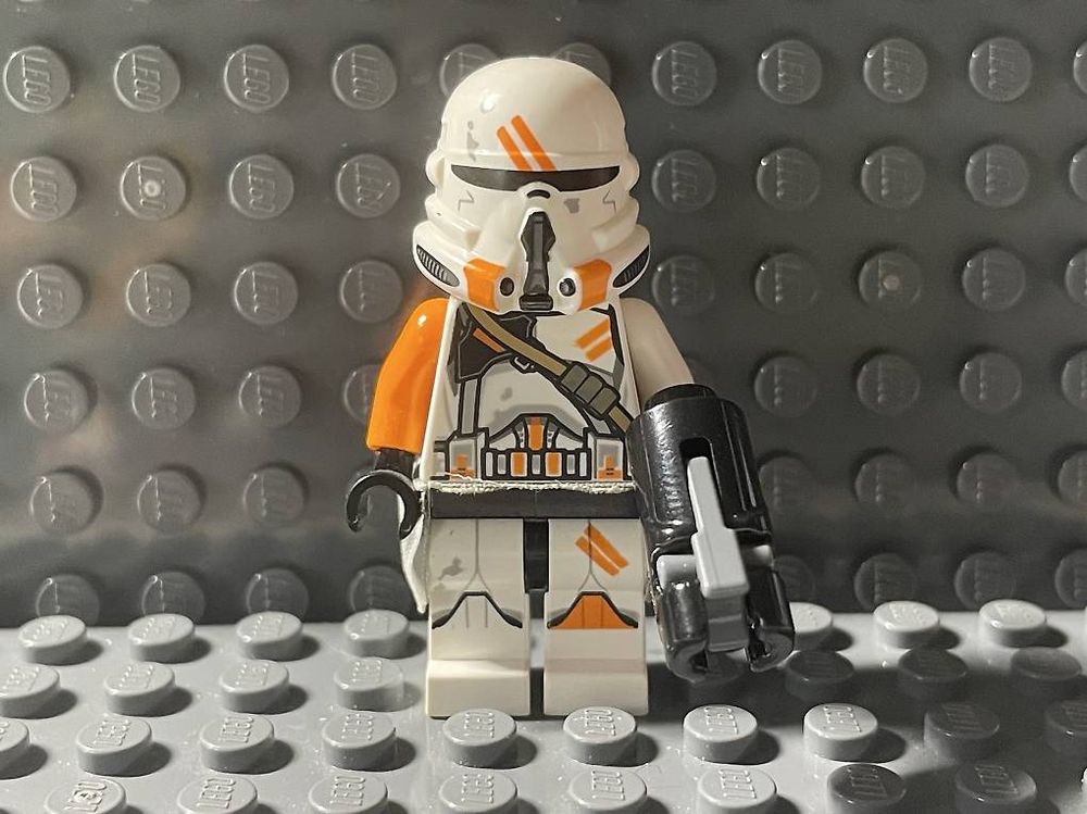 Lego Clone Airborne Trooper, 212th Attack Battalion (Gebraucht) in Laufen für CHF 15 – mit ...