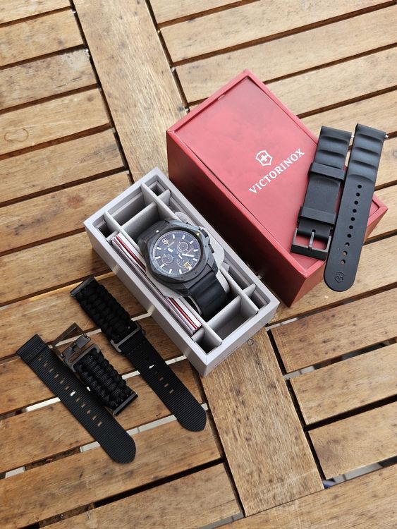 Victorinox INOX Chrono Carbon Set (Neuf (Voir description)) à Vevey ...