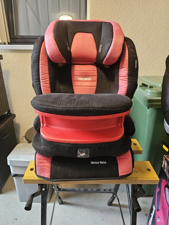 Kinder-Autositz "Monza Nova" von RECARO schwarz/rot & ISOFIX (Gebraucht ...