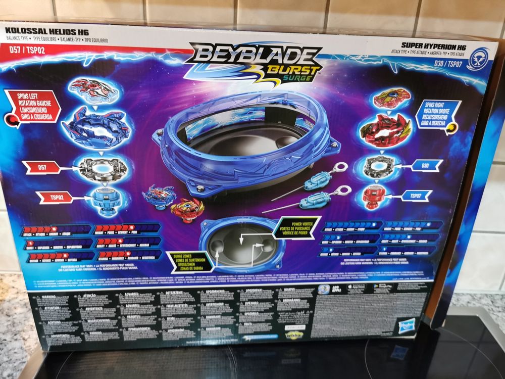 Beyblade Burst Arena und zwei Beyblades | Kaufen auf Ricardo