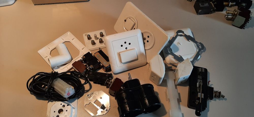 Elektromaterial | Kaufen auf Ricardo